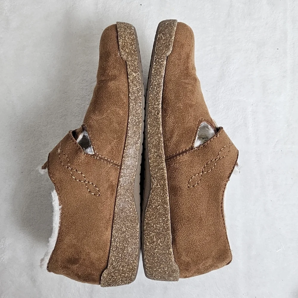 Earth Origins | Shoes | Earth Origins Jordie Brown Suede Slipon Clog ...